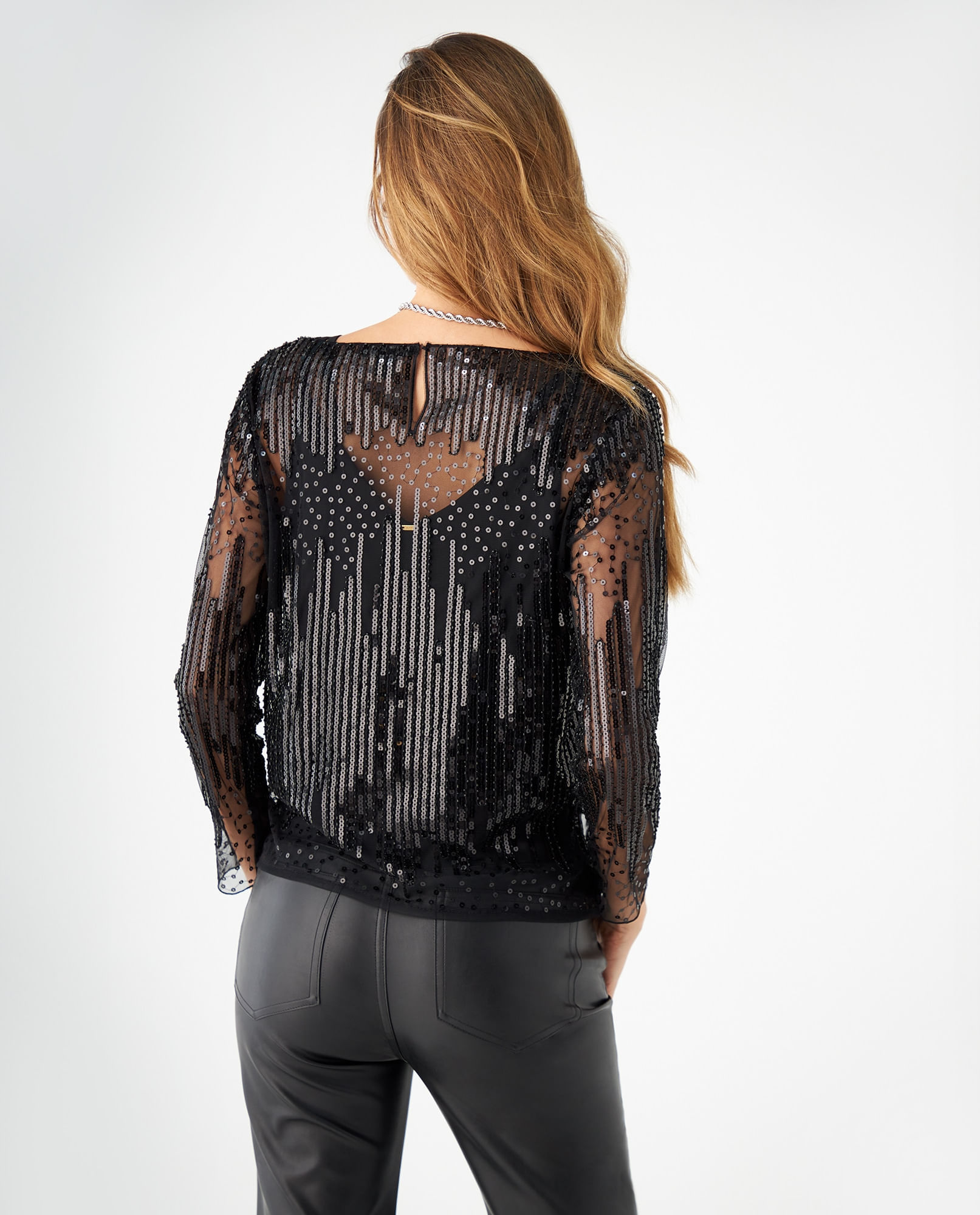 Camisa en malla con transparencia para mujer